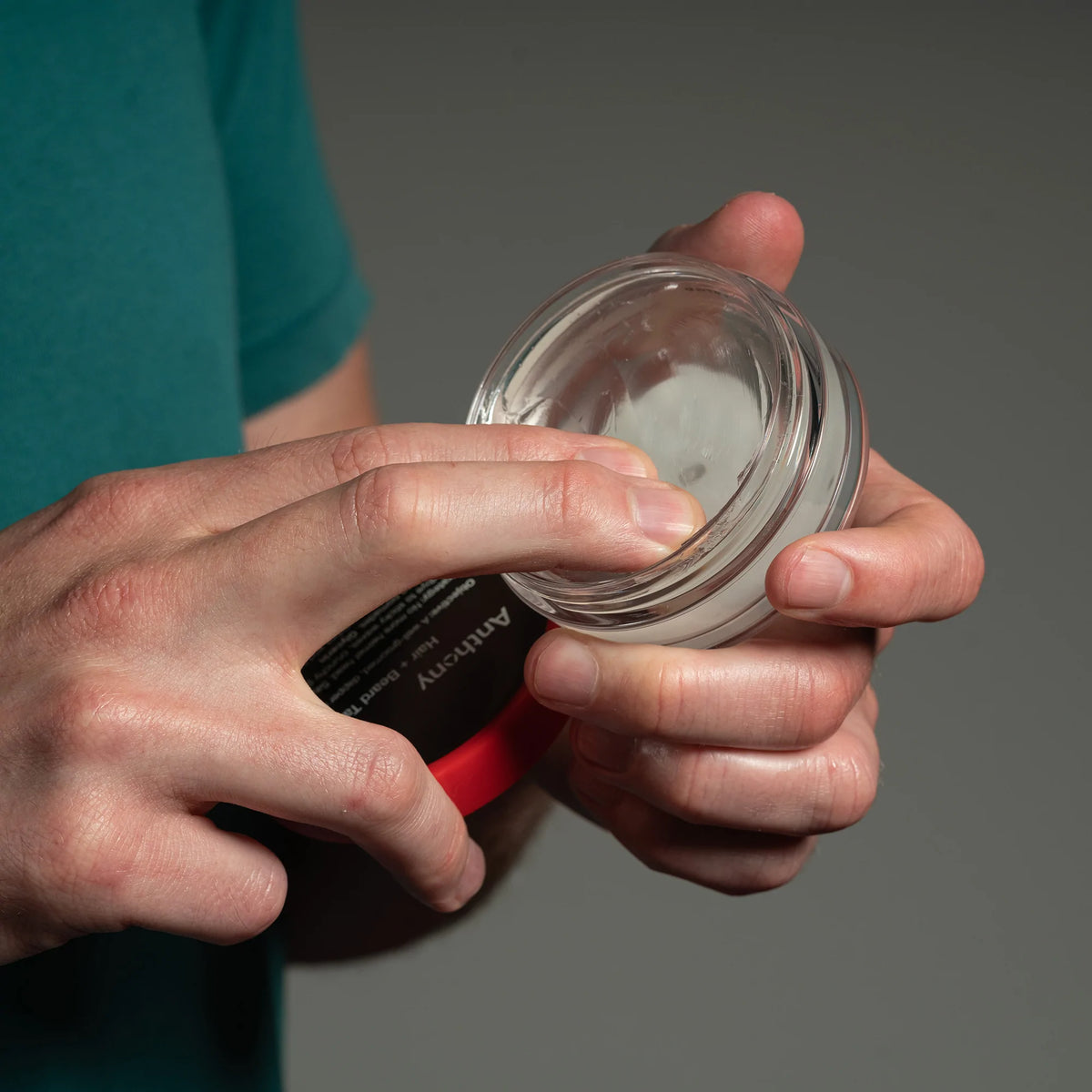 Aloe Vera and Wheat Protein Hair or Beard Tamer – Anthony UK